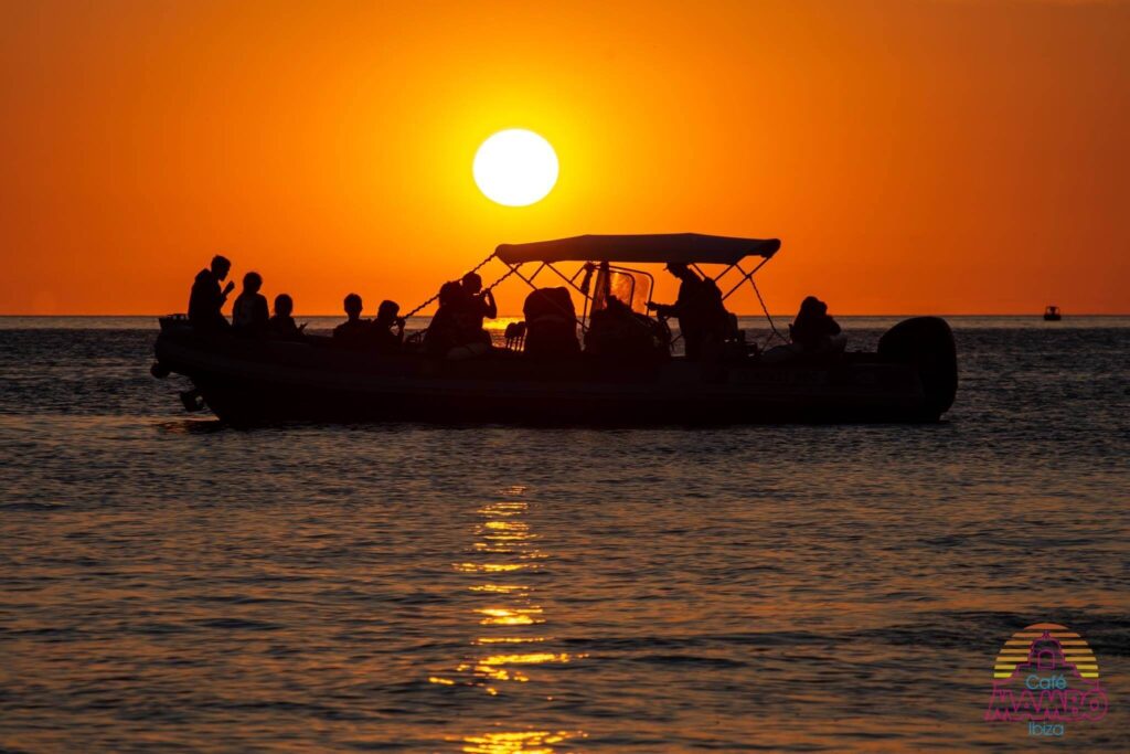 Excursiones en Barco en Ibiza | Excursiones por Calas| Excursión de ...
